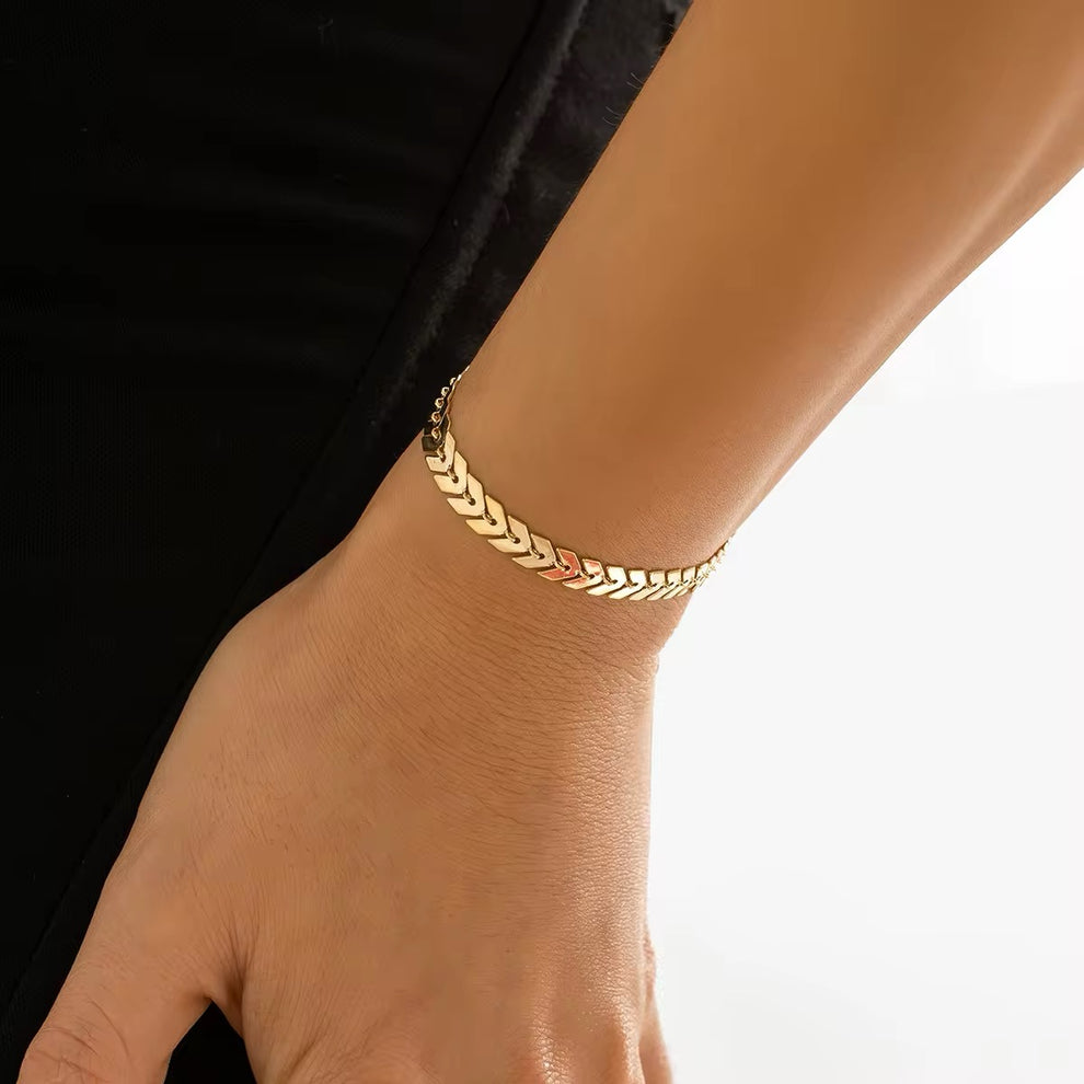 Rome Aesthetic Fishbone Airplane Bracelet – LUNARITY GARAGE